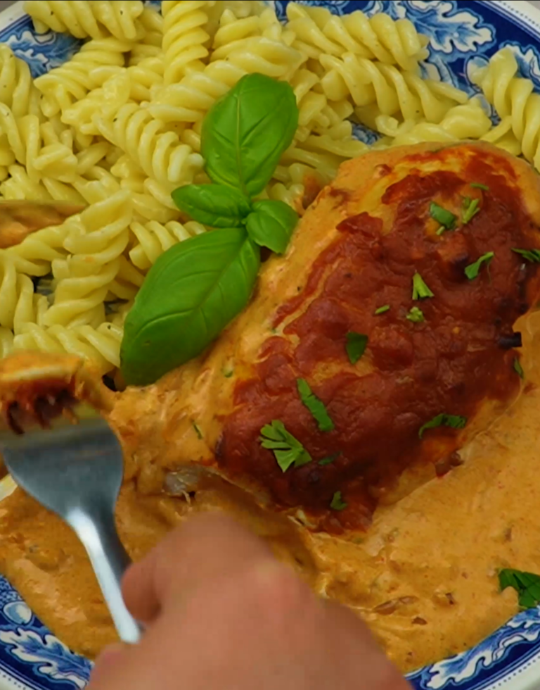 Creamy Paprika Chicken with Pasta - Yummy Expert
