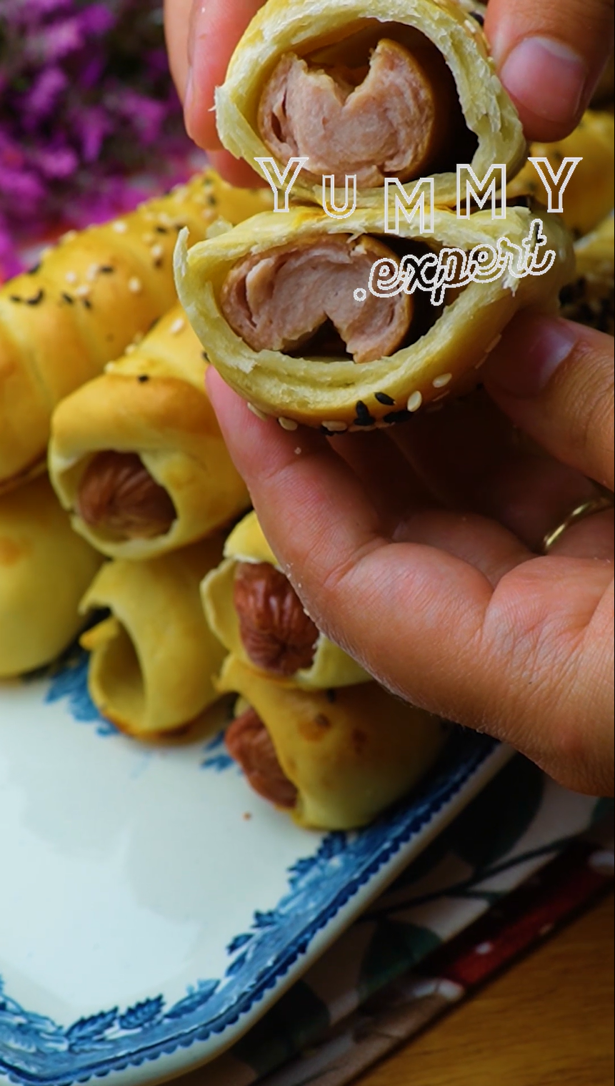 Fluffy Pretzel Dogs (Covridogi) – Soft Dough Wrapped Around Juicy ...
