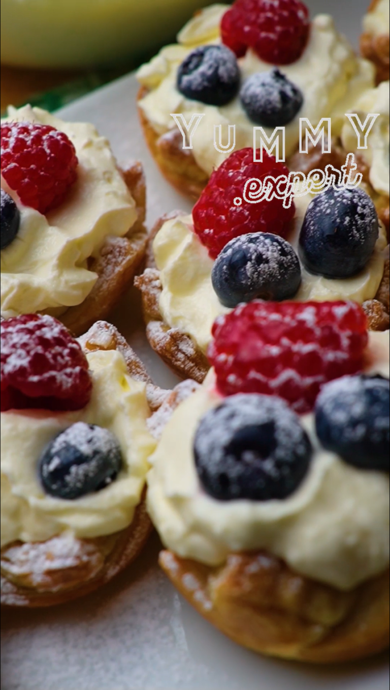 Puff Pastry Fruit Baskets – Easy 5-Ingredient Dessert in 10 Minutes ...