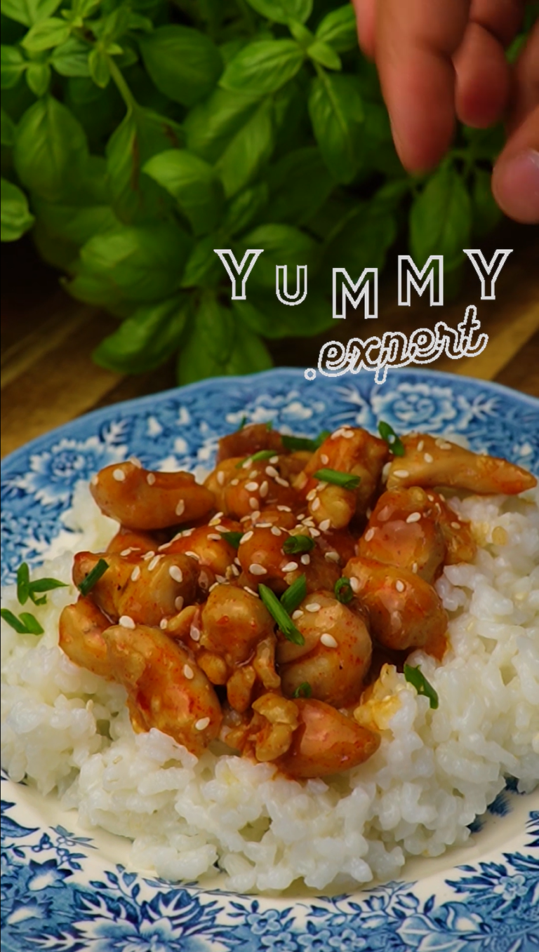 Spicy Chicken with Chili Sauce - Yummy Expert